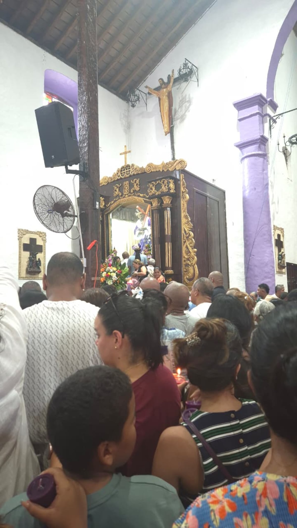 Padre Pinilla puso orden en Colón: ‘No mezclen la fe con curanderos ni ...