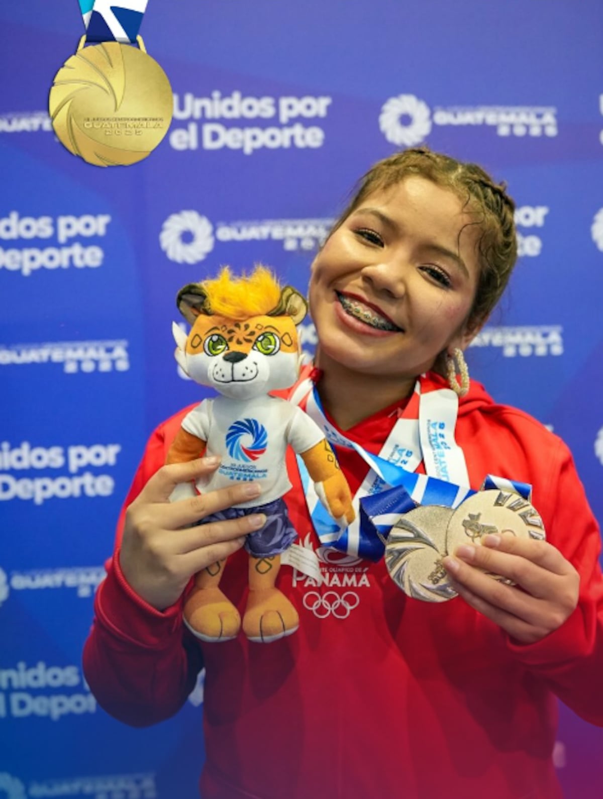 ¡Kelly Aparicio lo logra! Medalla de oro en Levantamiento de Pesas ...