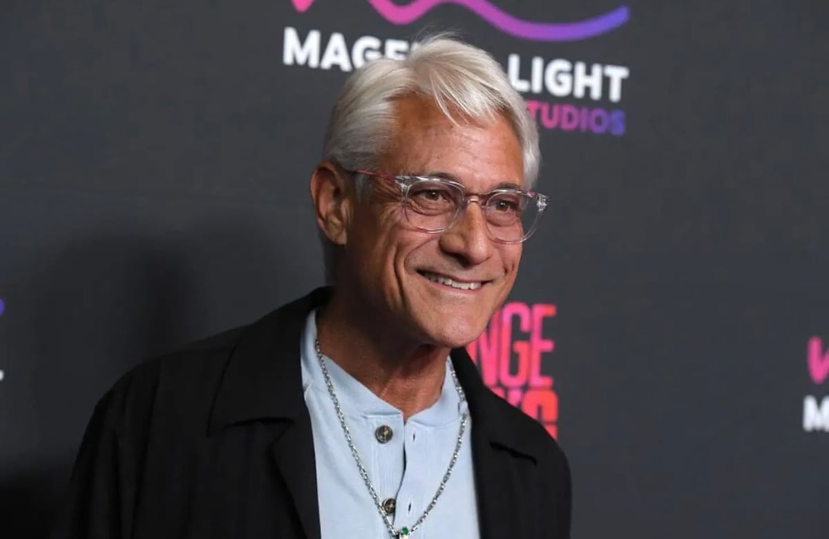 Greg Louganis vende sus medallas y se muda a Panamá en busca de paz