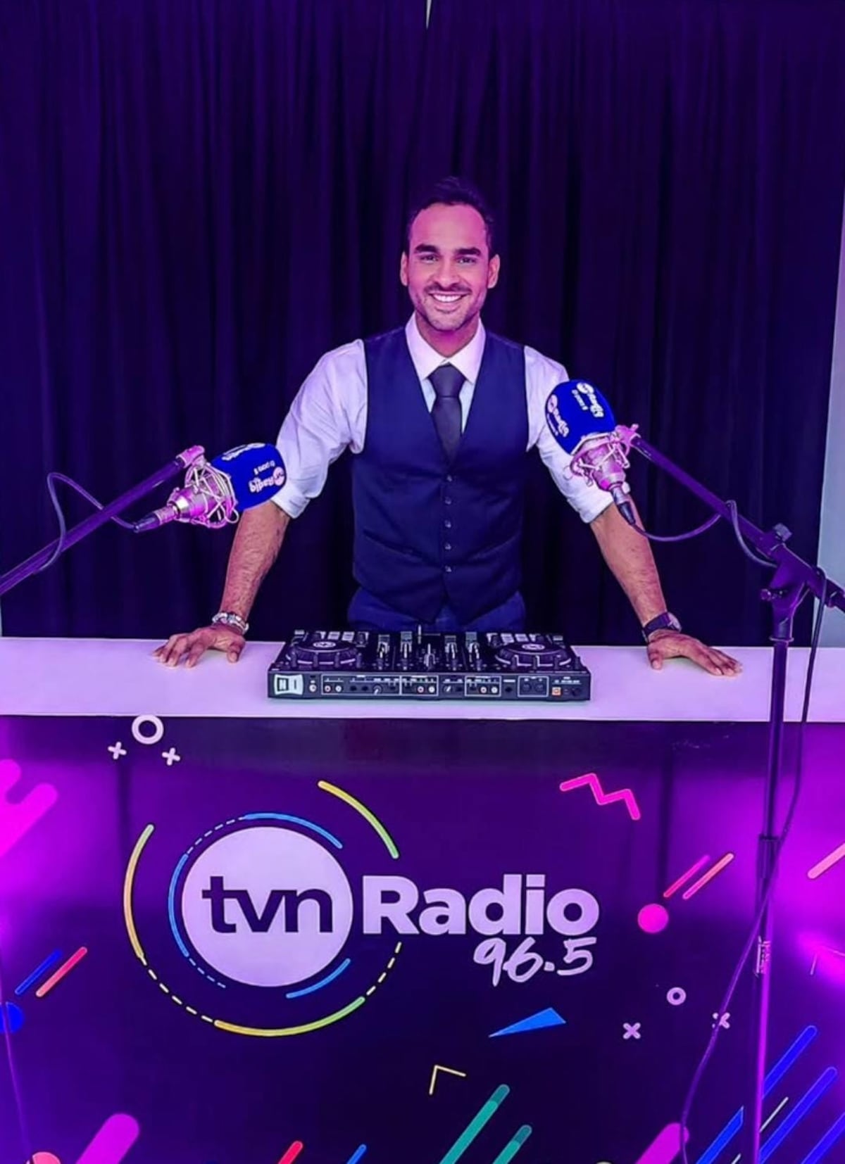 Presentador de TVN, Domil Leira, se despide tras 13 años de trayectoria ...